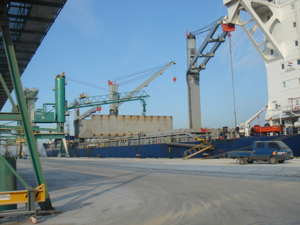 Discharging DNS from Bulk Vessel « Hampton Grains Inc